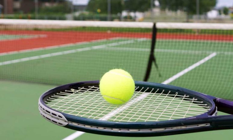 Best Tennis Racquet for Intermediate Player [2021]: My Top 5 Picks!